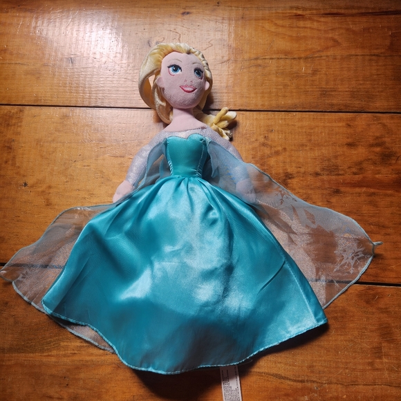 Disney | Toys | Disney Parks Topsy Turvy Elsa And Anna Frozen Plush 2 ...